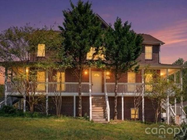 2976 2 Propst Rd, Clover, SC 29710