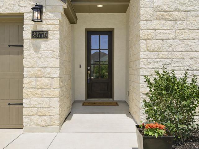 29775 Slate Crk, Fair Oaks Ranch, TX 78015 | MLS #1939 | Compass