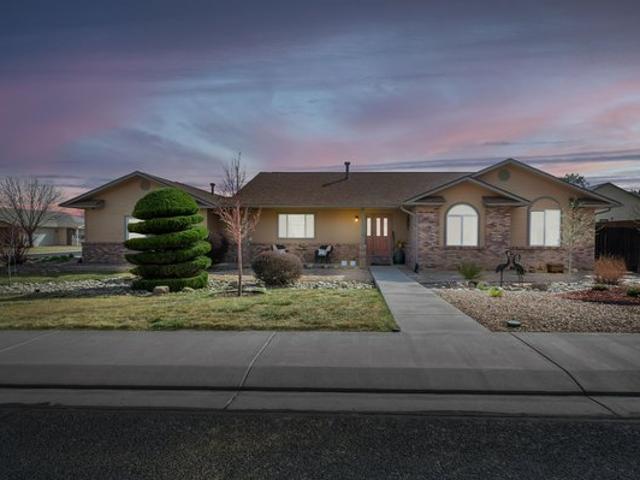 2977 Mesa Crest Pl, Grand Junction, CO 81503