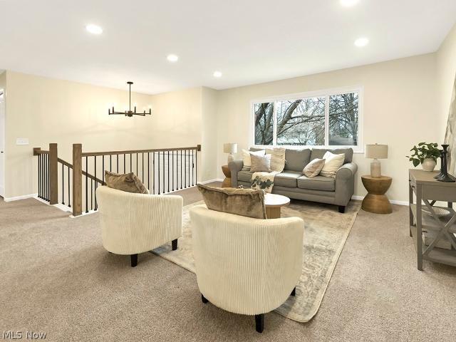 2977 Gale Road