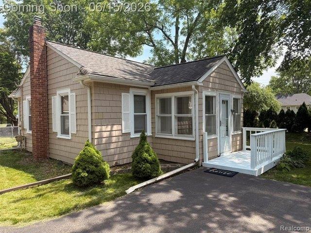 29780 Milford Rd, Lyon Township, MI 48165