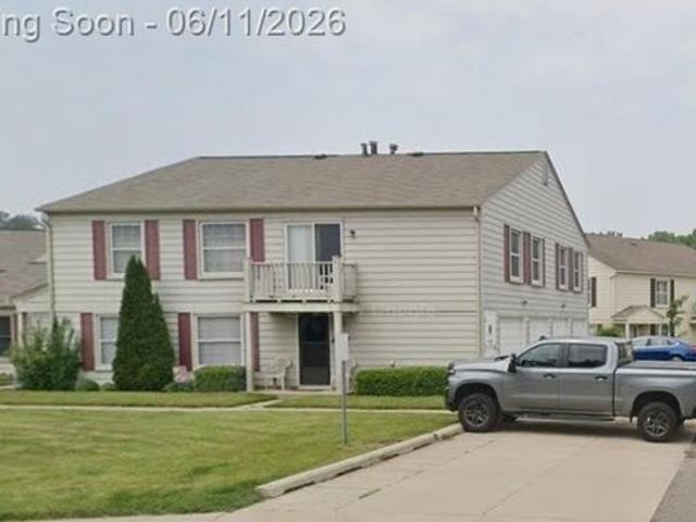 2978 Elmwood Ct, Lake Orion, MI 48360