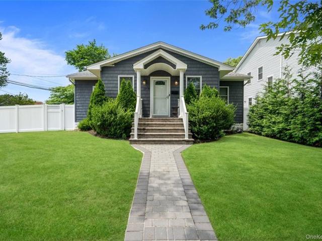 2978 Grand Blvd Unit 608, Baldwin, NY 11510