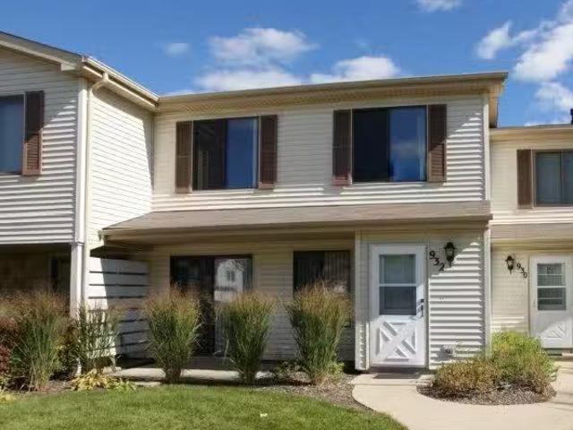 29792853 932 Monroe Ct