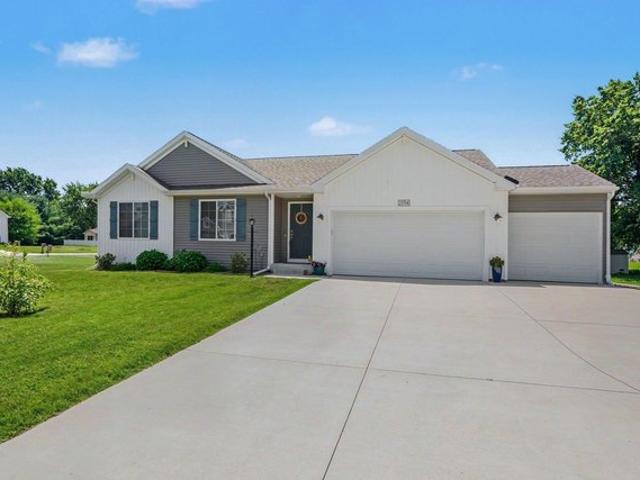 29794 Dallas Dr, Elkhart, IN 46514
