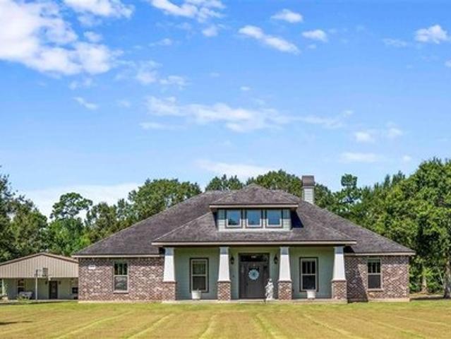 2979 Chalkley Pines Rd, Sulphur, LA 70663