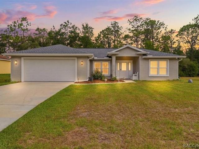 2979 W Akron Pl, Dunnellon, FL 34433