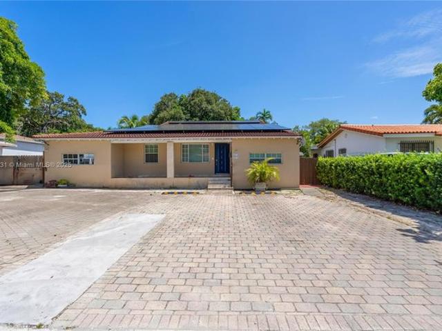 2970 NW 15th St, Miami, FL 33125