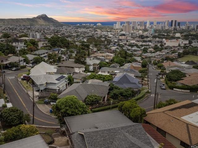 2970 Robert Pl, Honolulu, HI 96816