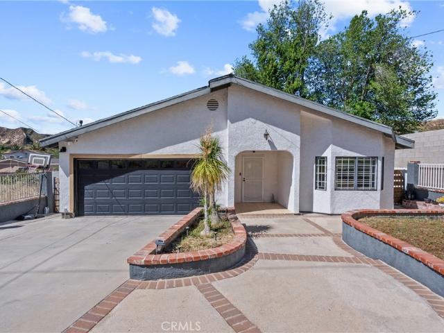 29721 Hunstock St, Castaic, CA 91384 | MLS #SR26027 | Compass