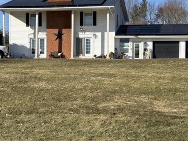 29726 E Fawn River Rd, Sturgis, MI 49091