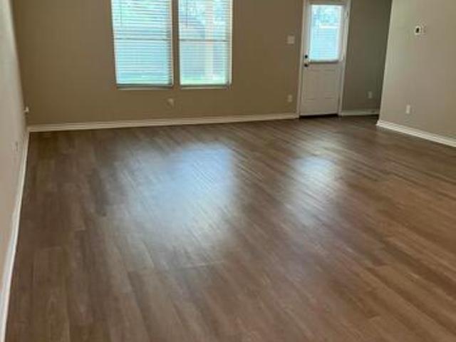 2972 Greenbriar