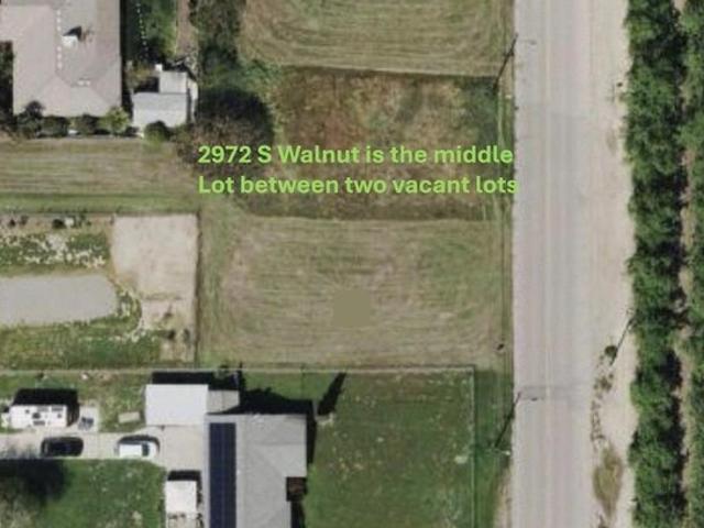 2972 S Walnut Ave, Fresno, CA 93706
