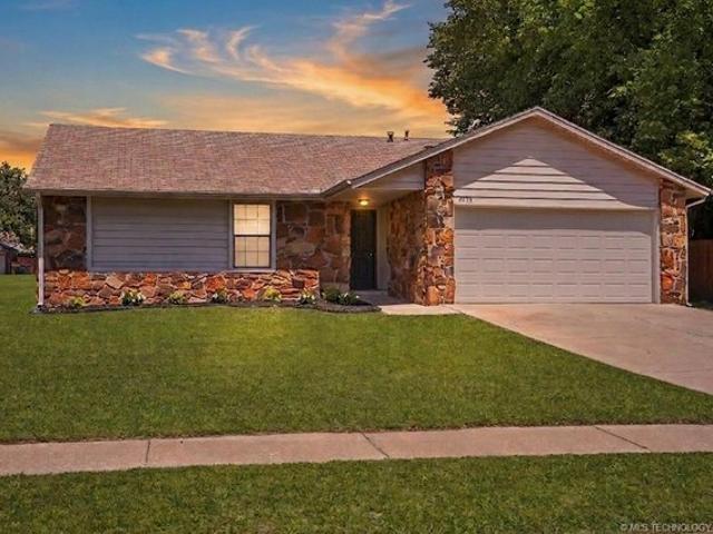 2973 W 112th Pl S, Jenks, OK 74037