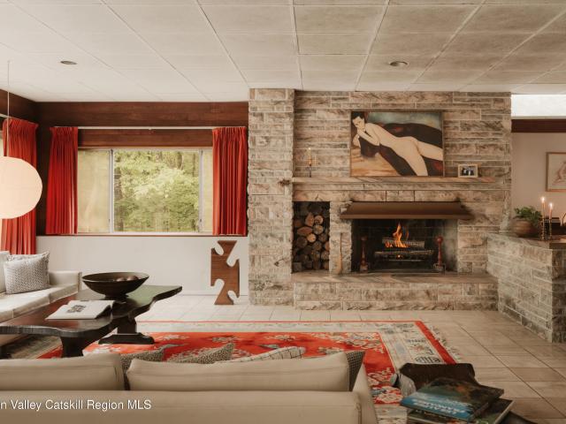 297 299 Ohayo Mountain Road