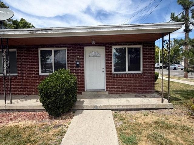 297 E Welby