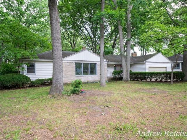 297 Fourth Ave, Holland, MI 49424