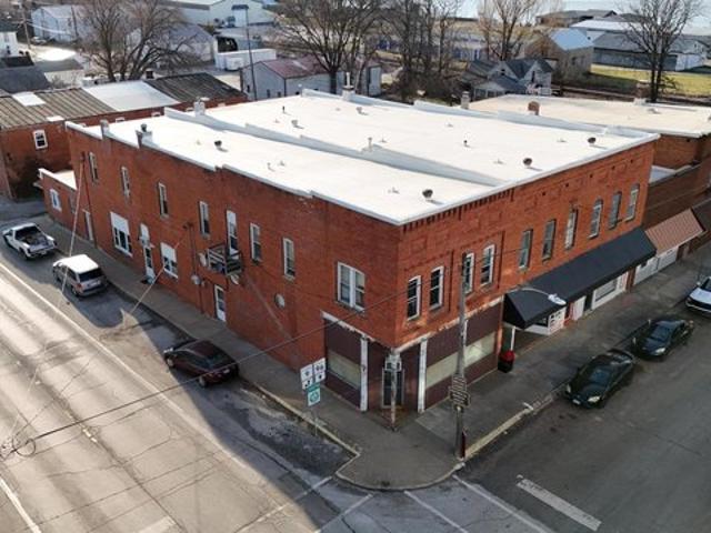 297 Oak St, Dallas City, IL 62330