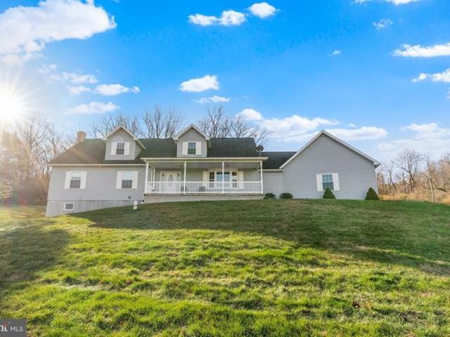 297 Orchard Rd, Mohnton, PA 19540