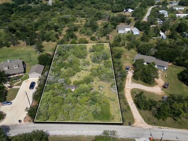 297 Link Dr, Kingsland, TX 78639