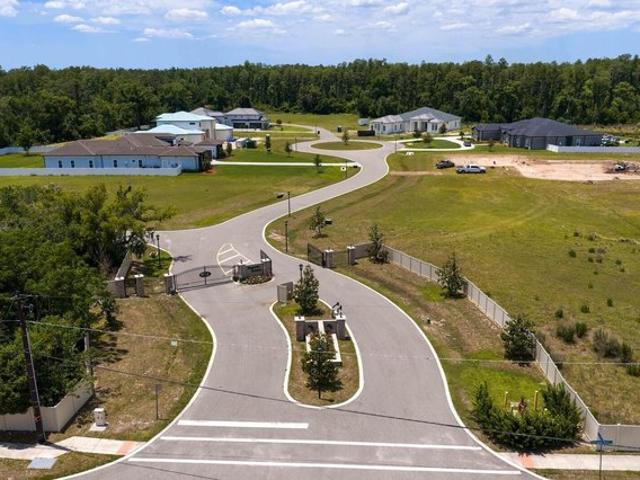 297 Magnolia Acres Ct, Lutz, FL 33548