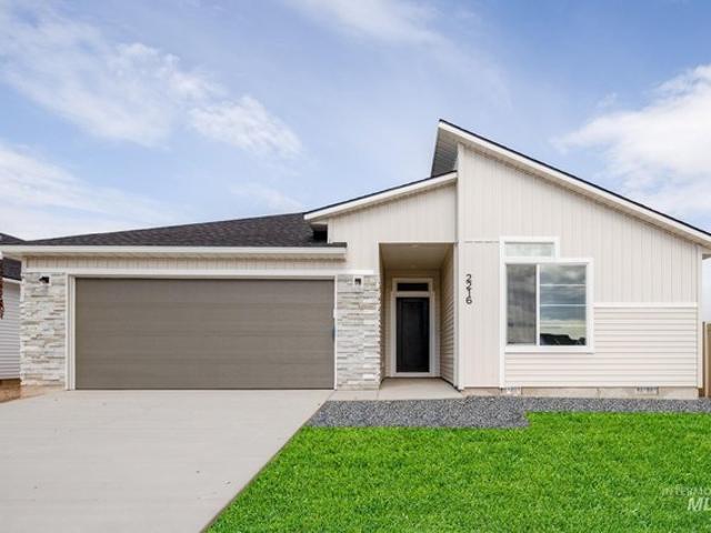 297 N Madrone Ave, Kuna, ID 83634