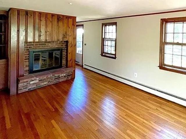 297 Strawberry Hill Rd