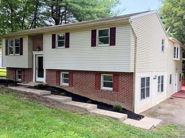 297 W Bethesda Church Rd, Holtwood, PA 17532