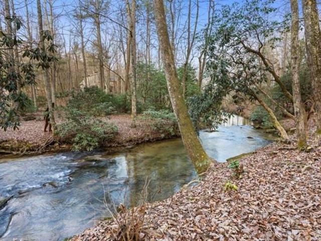 297 Tall Pines Dr, Ellijay, GA 30536