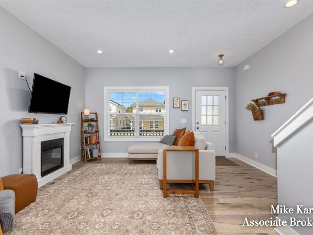 297 Vista Green Court