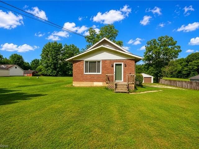 2984 Massillon Rd, Akron, OH 44312