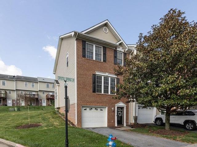 2984 Crystal Spring Ln, Rockingham, VA 22801
