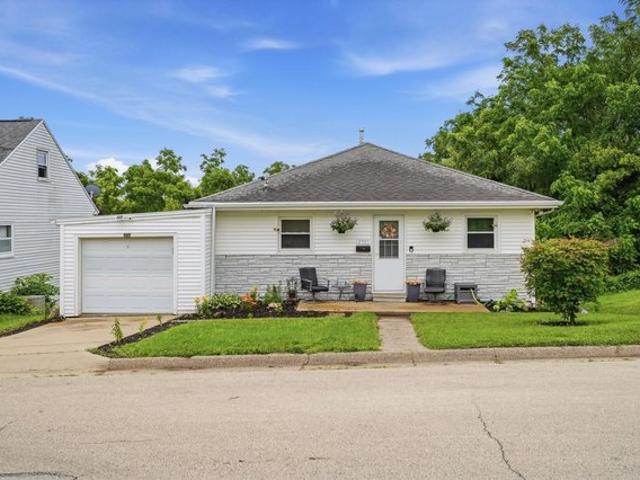 2985 Brunswick St, Dubuque, IA 52001
