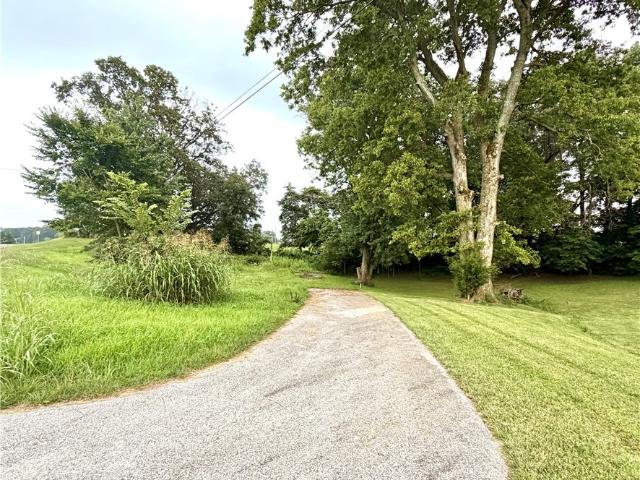 2985 Corydon New Middletown Road SE