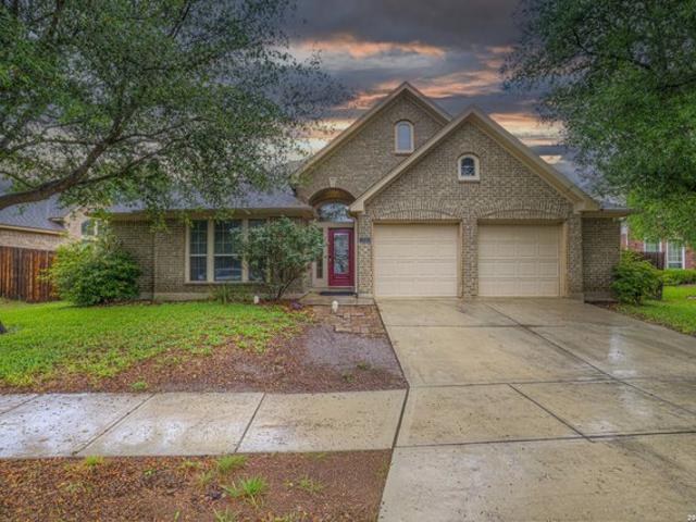 2985 Hidden Mdw, Seguin, TX 78155
