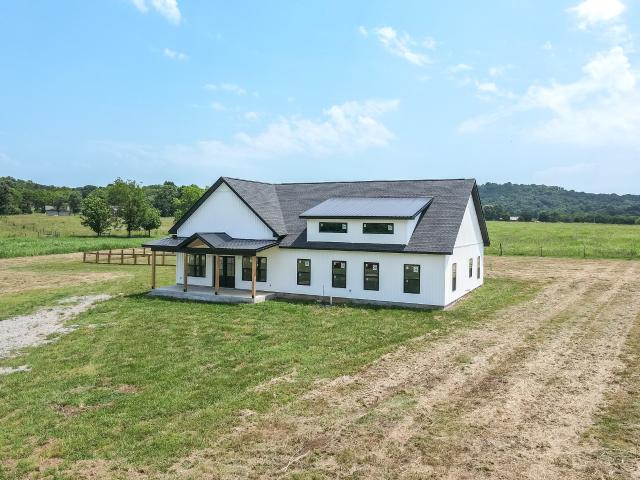 2985 Lewisburg Hwy
