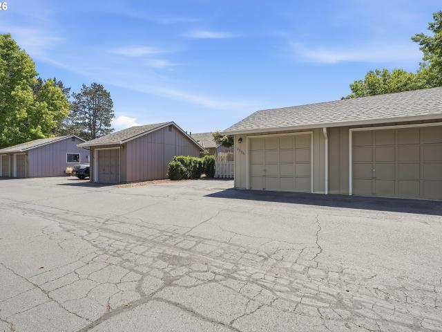 2986 se blue bird dr