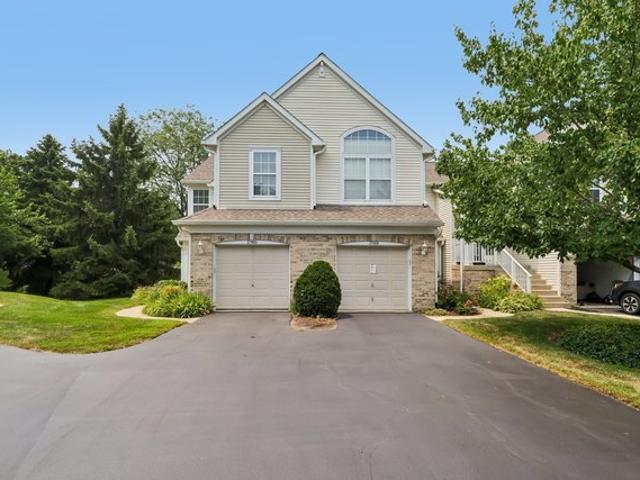 2986 Waters Edge Cir, Aurora, IL 60504
