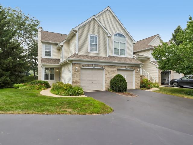 2986 Waters Edge Circle