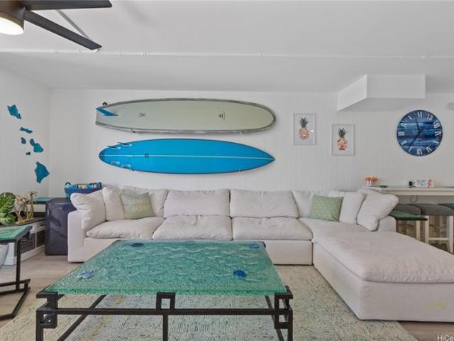 2987 Kalakaua Ave Apt 304, Honolulu, HI 96815