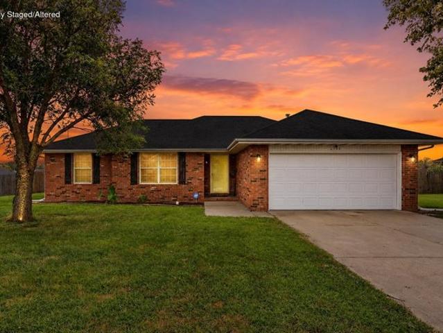 2988 E Morris St, Republic, MO 65738