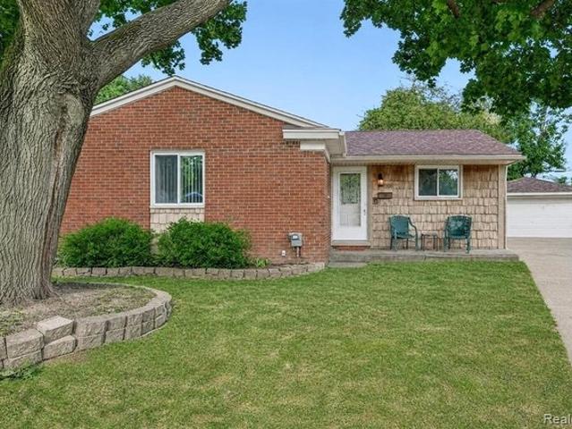 29805 Malvern St, Westland, MI 48185