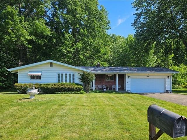 2980 Bauker Ln, Youngstown, OH 44505