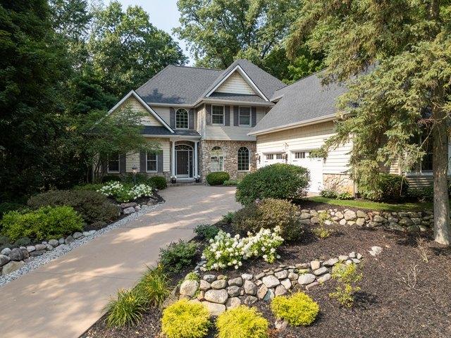 2980 Kellison Dr, Kalamazoo, MI 49009