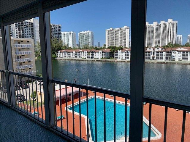 2980 Point East Dr Apt D503, Aventura, FL 33160
