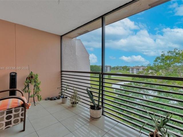 2981 N Nob Hill Rd Apt 406, Sunrise, FL 33322