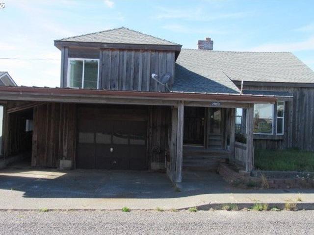 29820 Mary St, Gold Beach, OR 97444
