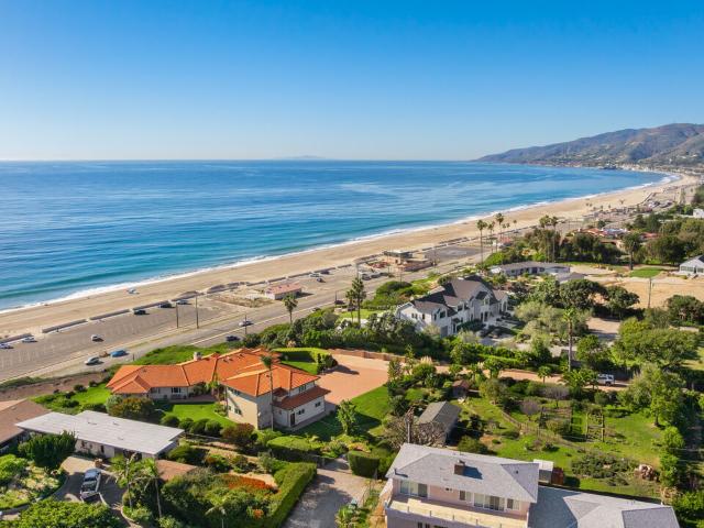 29821 Pacific Coast Hwy, Malibu, CA 90265 | MLS #26656