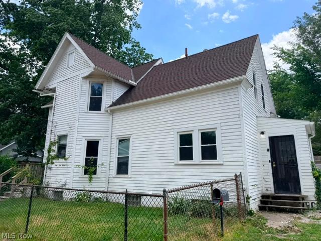 2982 E 67th Street