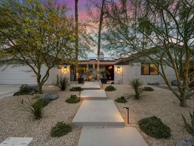 2982 E Alta Loma Dr, Palm Springs, CA 92264